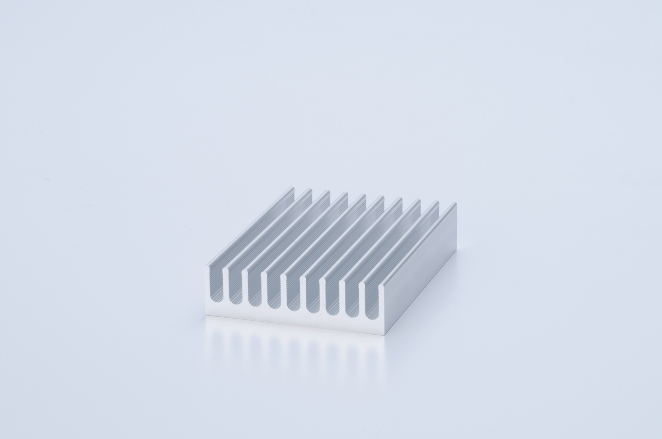 LSIクーラーの納期・在庫相談 - 電子部品通販・代理店 BuhinDana